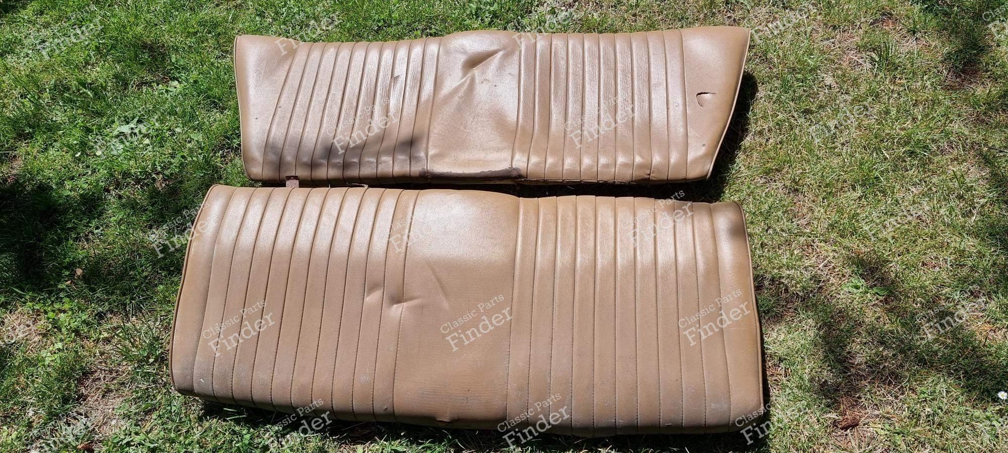 Rear bench seat Fiat 124 Spider - FIAT-PININFARINA 124 Spider / 2000 ...