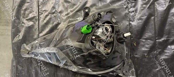 Optique avant droit - FORD Ka - SportKa - StreeKa - Ref. 086565