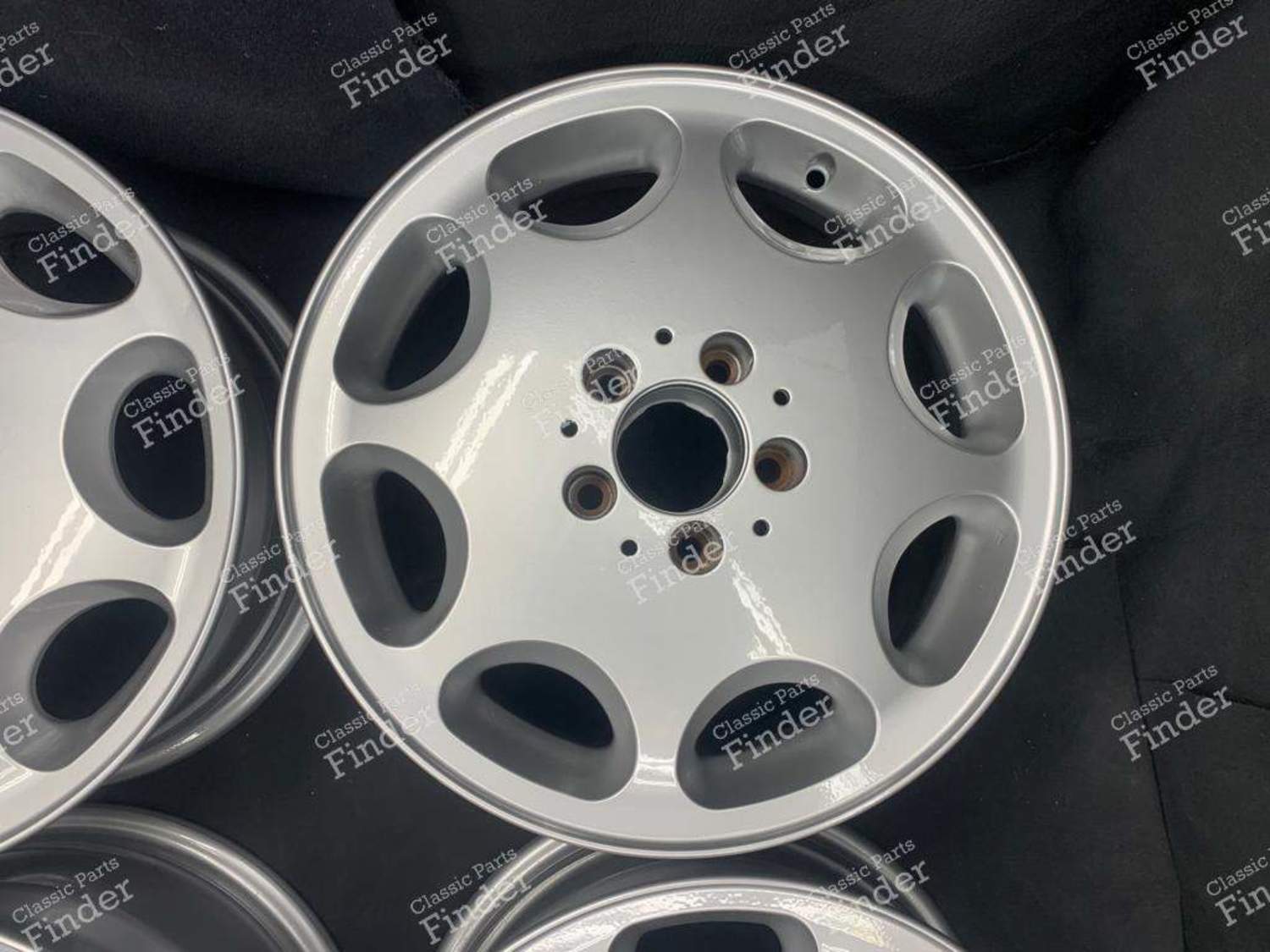 Original Mercedes Eight Holes Alloy Wheels - 7.5Jx16 ET51 - MERCEDES ...