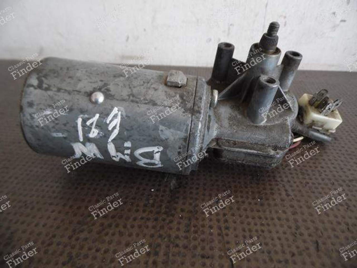 MOTEUR ESSUIE-GLACE - BMW 3 (E21) - Ref. 61611366527